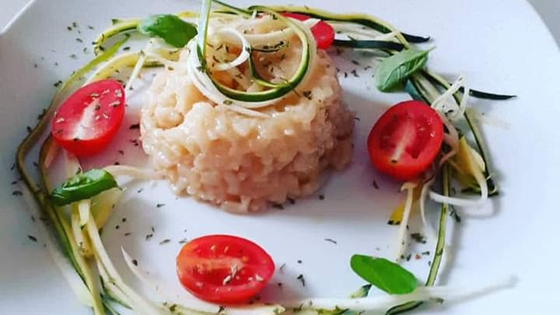 Order Lex's Kitchen by Chef Chef Louis | Menu & Prices | Queens