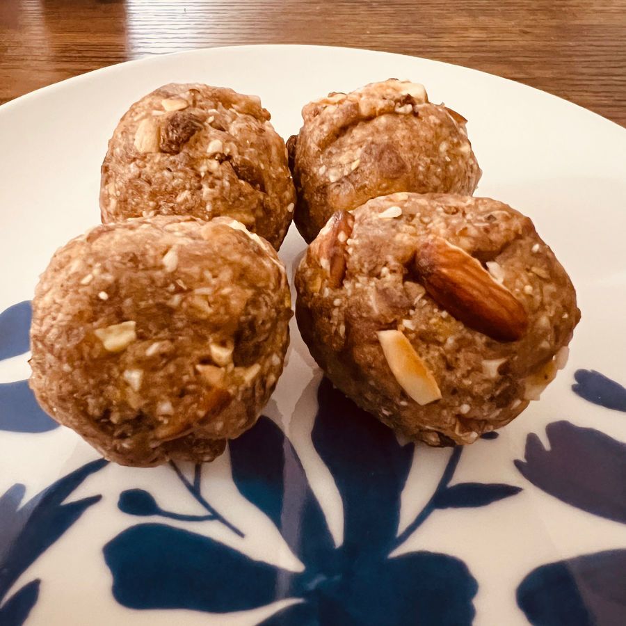 Dry Fuit Dates Laddoo - 4 pcs.