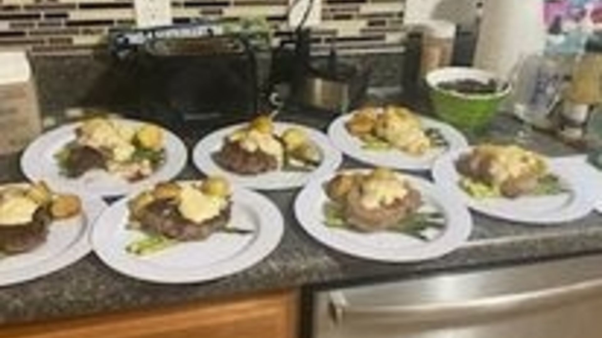 Order Sarah's Cooking by Chef Sarah M. | Menu & Prices | Fayetteville